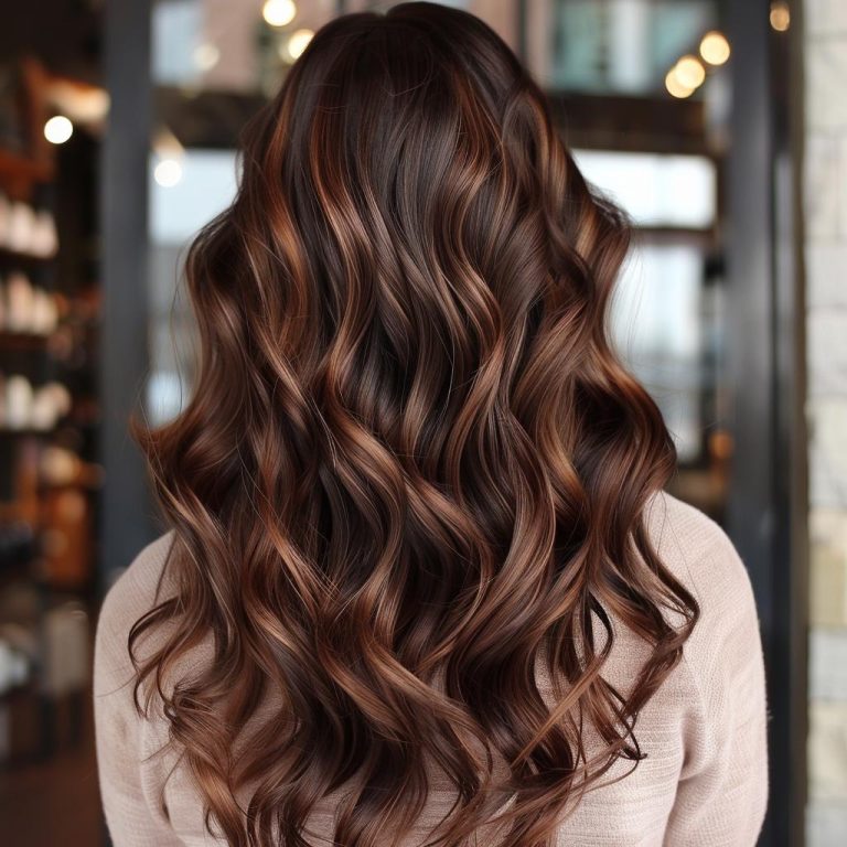 Dicas de Especialistas para Realçar a Cor de Cabelo Chocolate